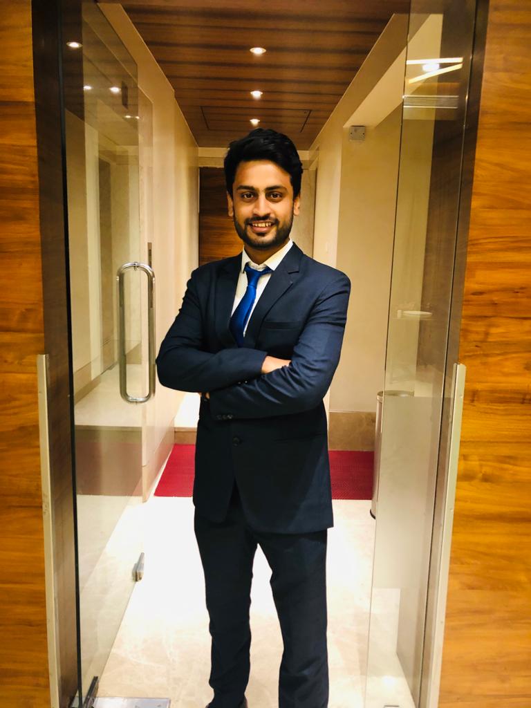 Punit Mahajan - Facebook Ads Media Buyer